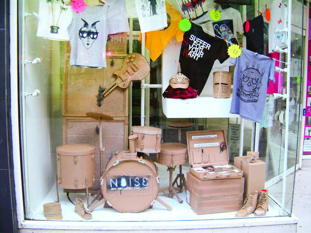 Noise Festival Noiselab - Mark O'Brien - MOB Cardboard